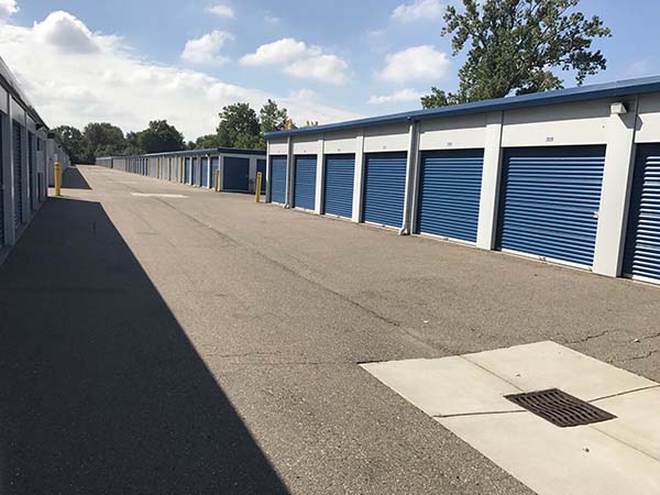 Storage Units in Fraser MI - Drive-Up Units | Compass Storage