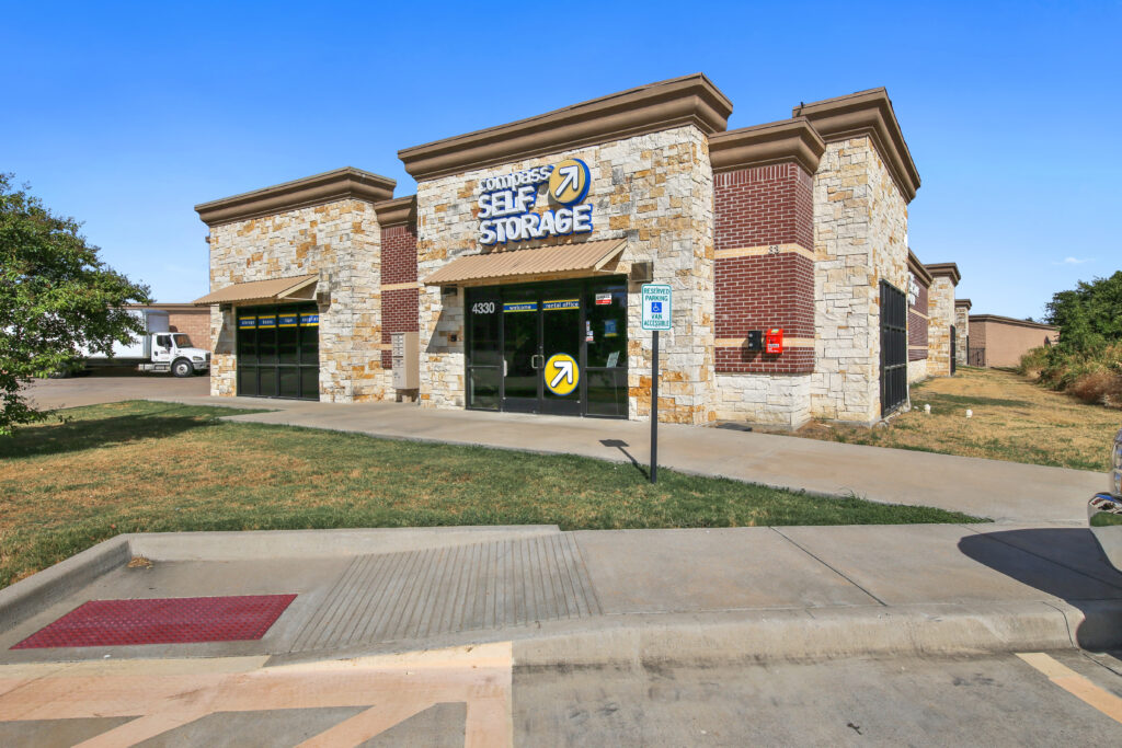 Self Storage in Grand Prairie TX & S Arlington | Compass Storage
